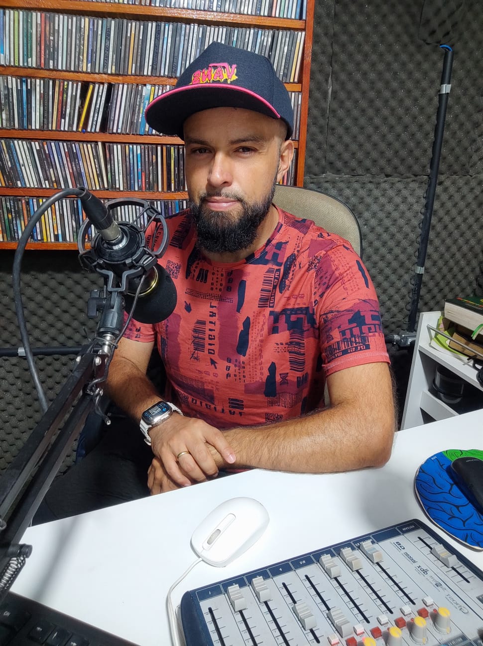 Agora é oficial: Dorival é o novo técnico do Corinthians.