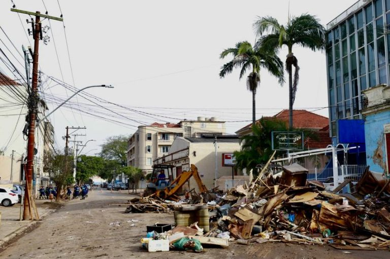 COMO AS CIDADES ESTÃO SE PREPARANDO PARA POSSÍVEIS CHUVAS INTENSAS NO ... COMO AS CIDADES ESTÃO SE PREPARANDO PARA POSSÍVEIS CHUVAS INTENSAS NO ...